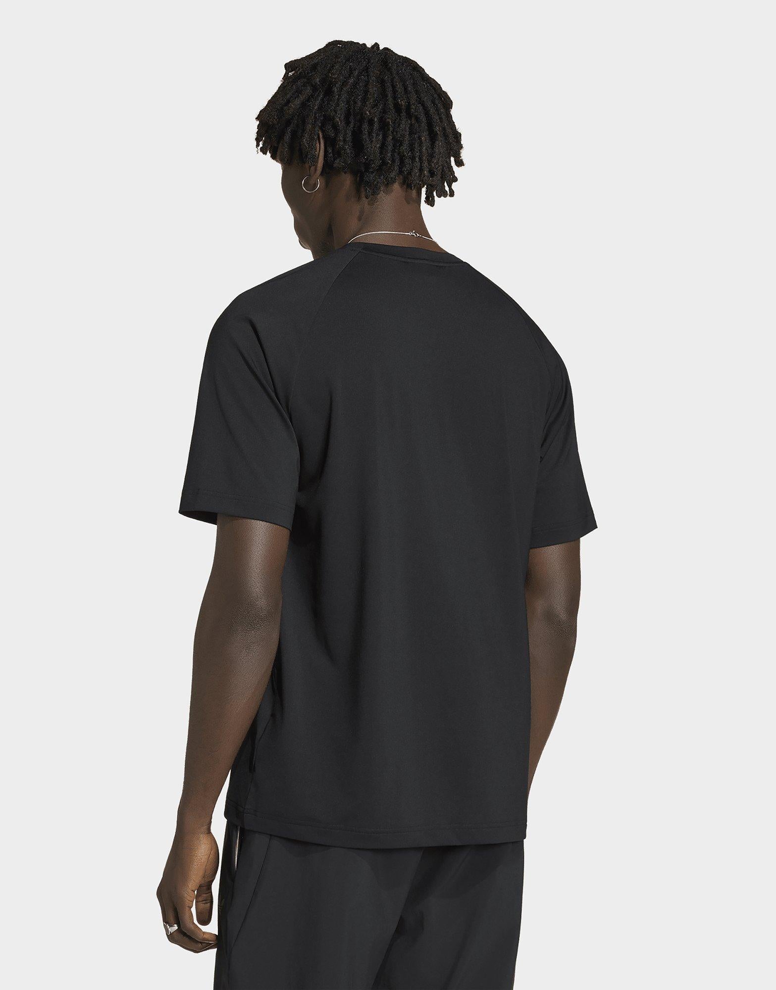 adidas Tech Trefoil Essentials Polyester T-Shirt – JD Sports Philippines