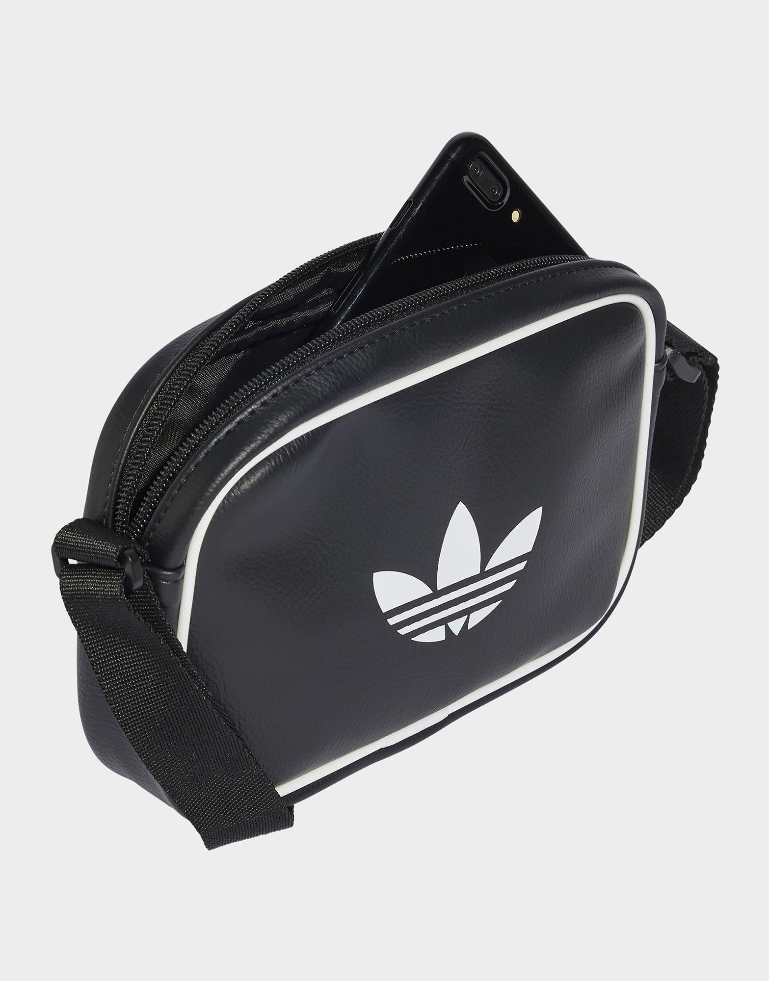 adidas Originals Adicolor Classic Mini Airliner – JD Sports Philippines