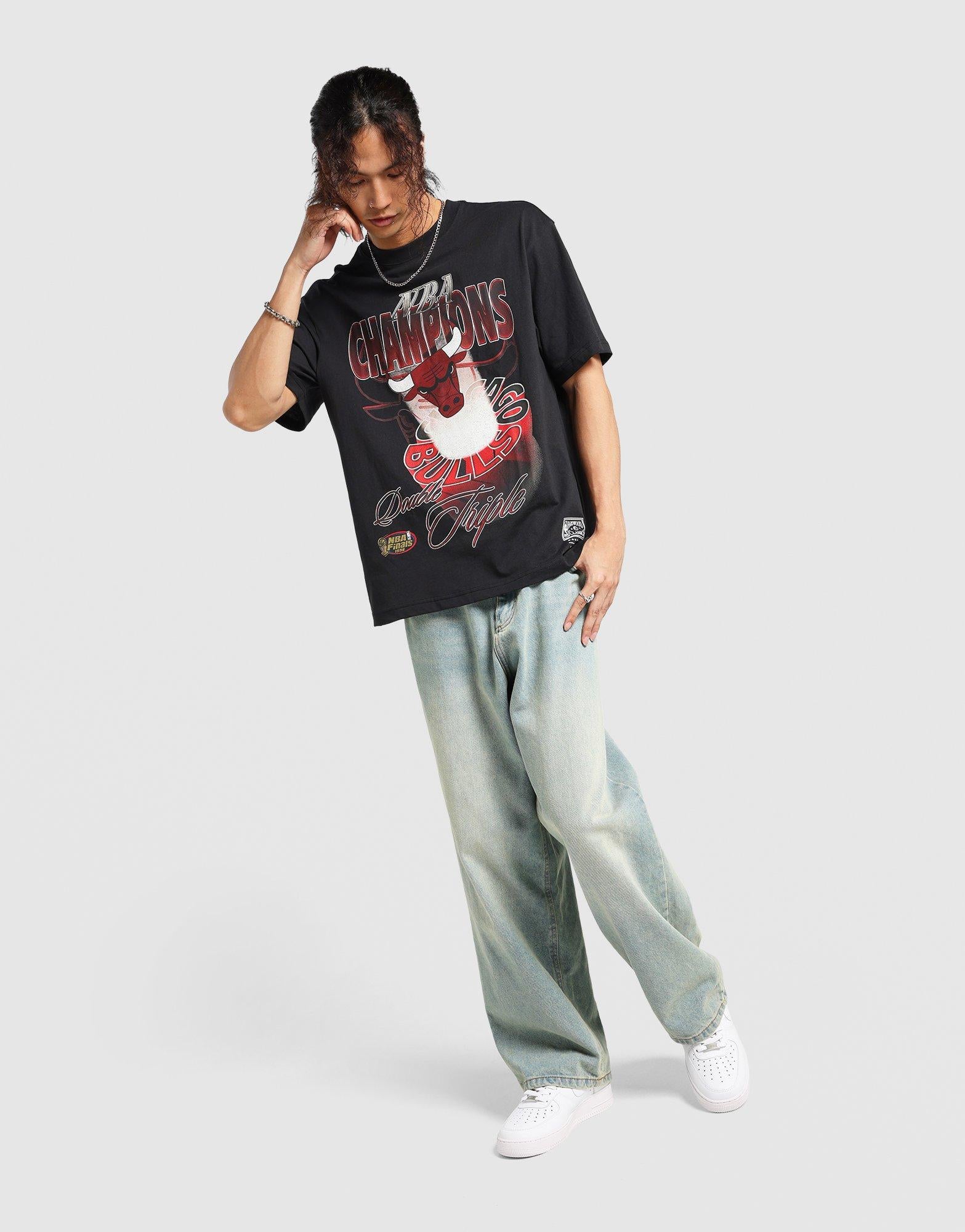 Mitchell & Ness Core Graphic T-Shirt – JD Sports Philippines